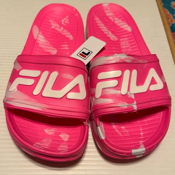 Fila | Shoes | Fila Sleek Slide Marble Slide Ons Nwt | Poshmark